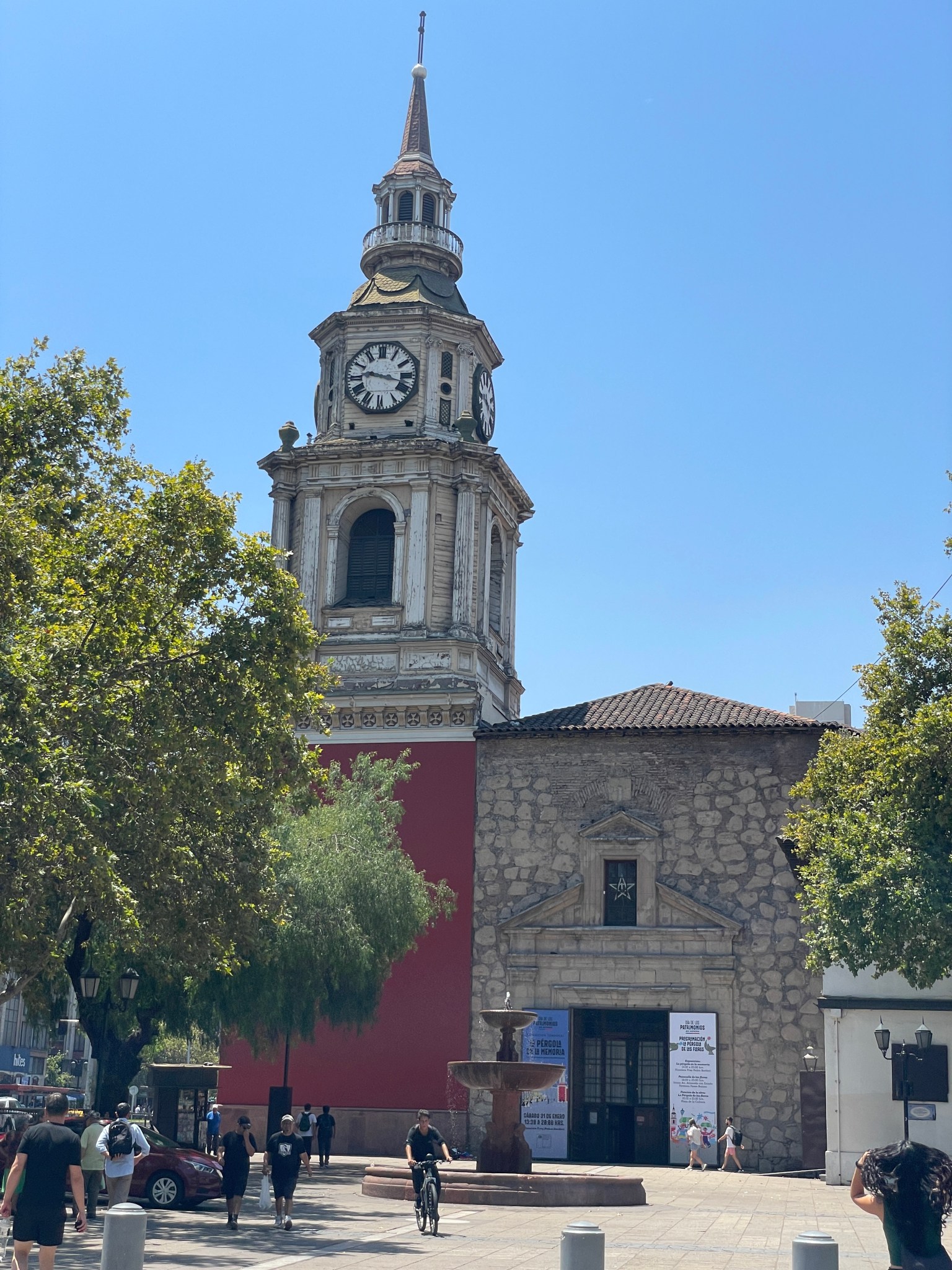 Historic Churches of Santiago Chile – You Should Be A Traveling Fool2.com